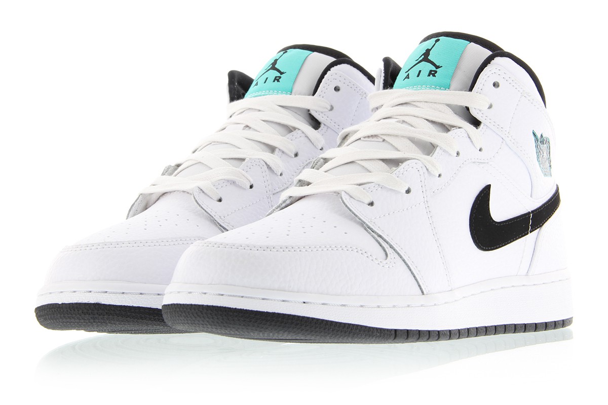 Air Jordan 1 gets Hyper Jaded for the Kids - Air 23 - Air Jordan ...